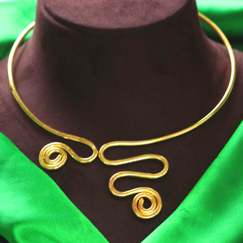 Hasuli necklace